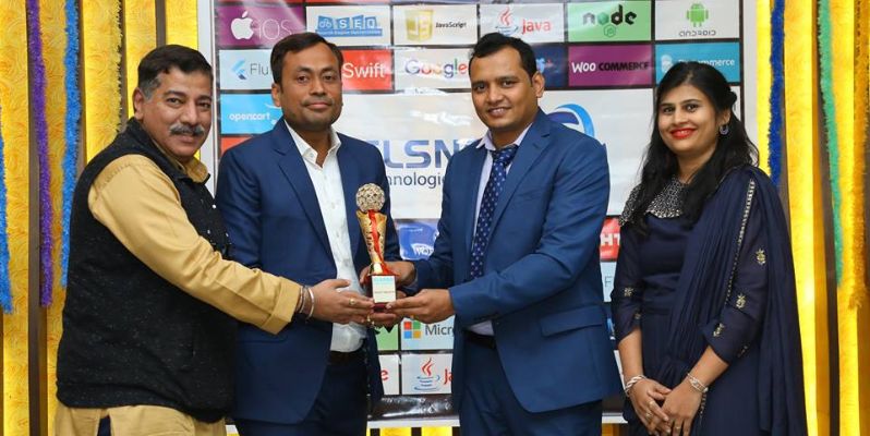 Life at Elsner - ELSNER