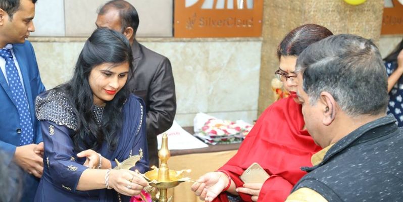 Life at Elsner - ELSNER